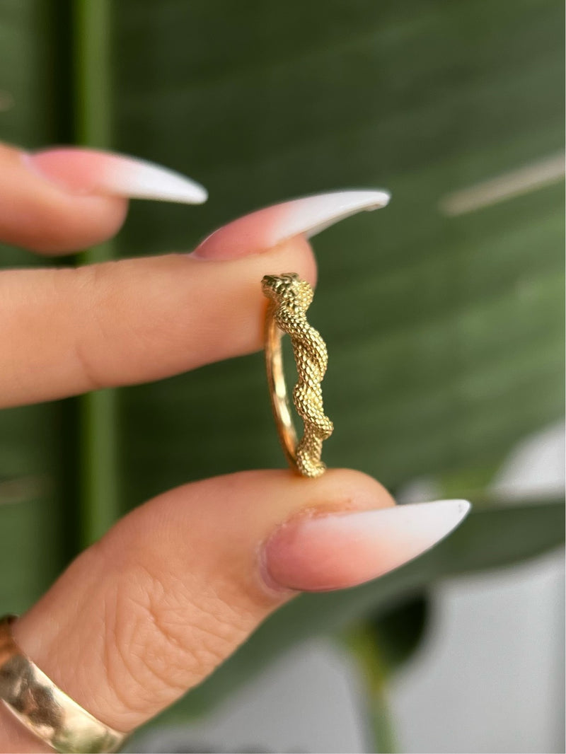 THE OPHIA RING – The Moonstoned